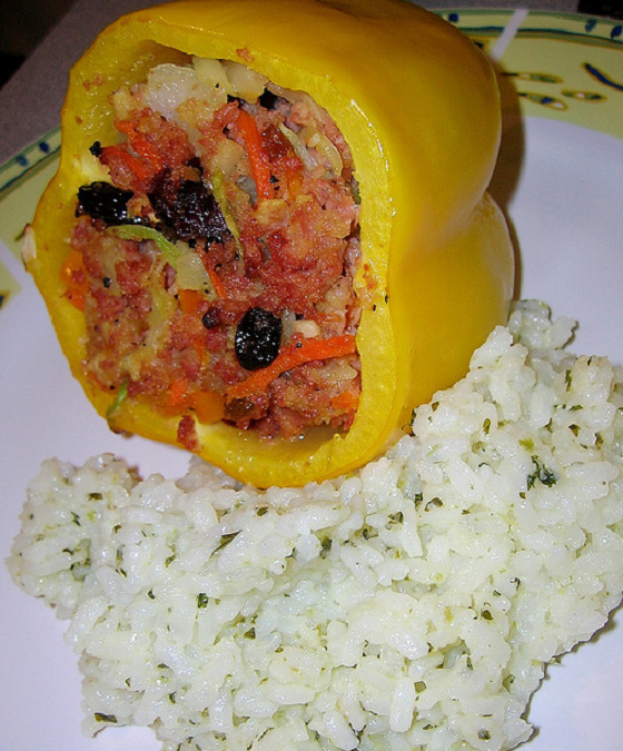 Vörös káposztával töltött paprika recept Vörös káposztával töltött paprika recept